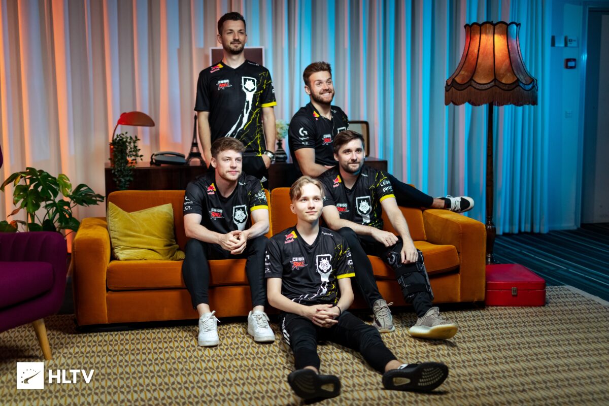 Ставка дня. OG против G2 в рамках группового этапа BLAST Premier: Fall ...